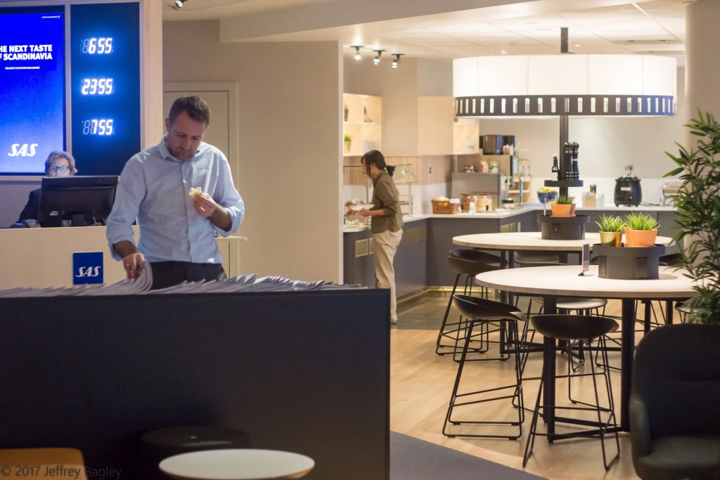 Scandinavian Airlines Lounge at O'Hare Airport Terminal 5