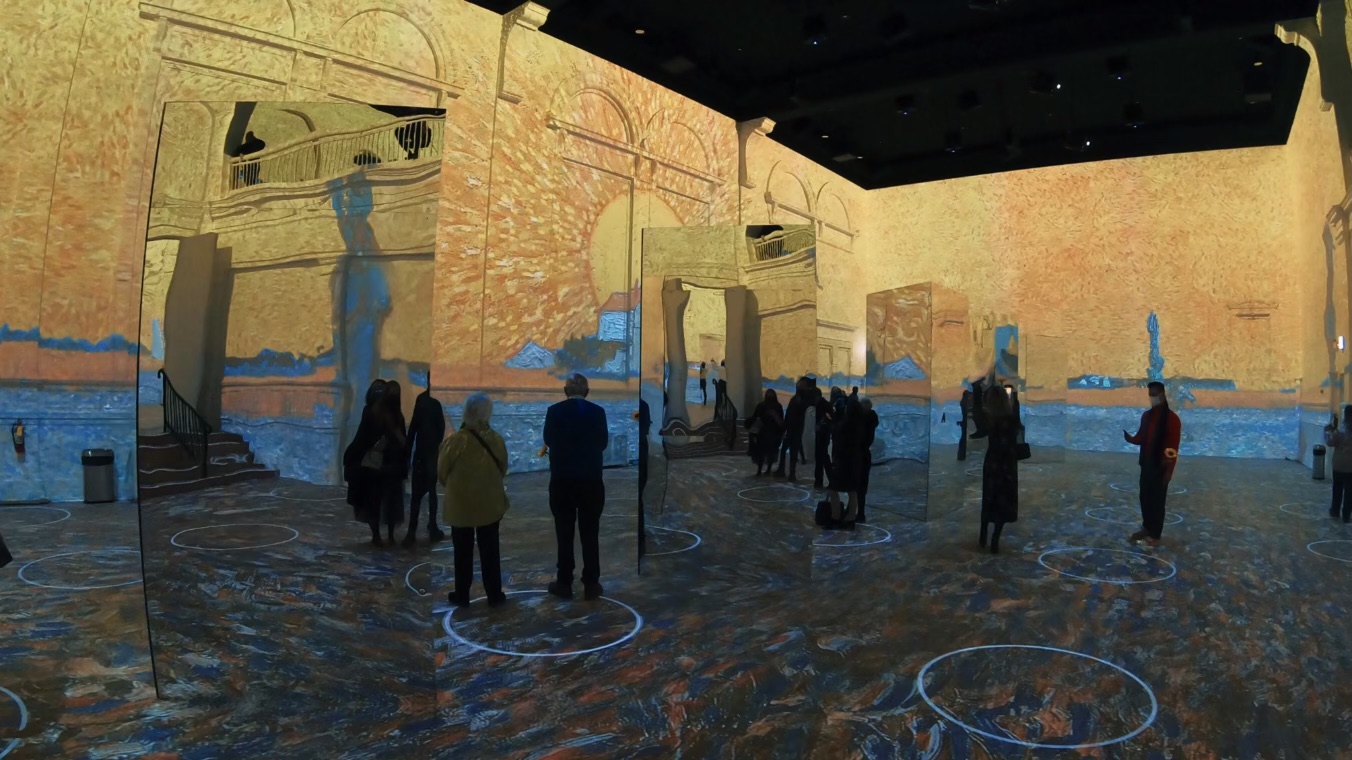 Art Lovers Should Not Miss the Immersive Van Gogh Chicago Exhibit ...